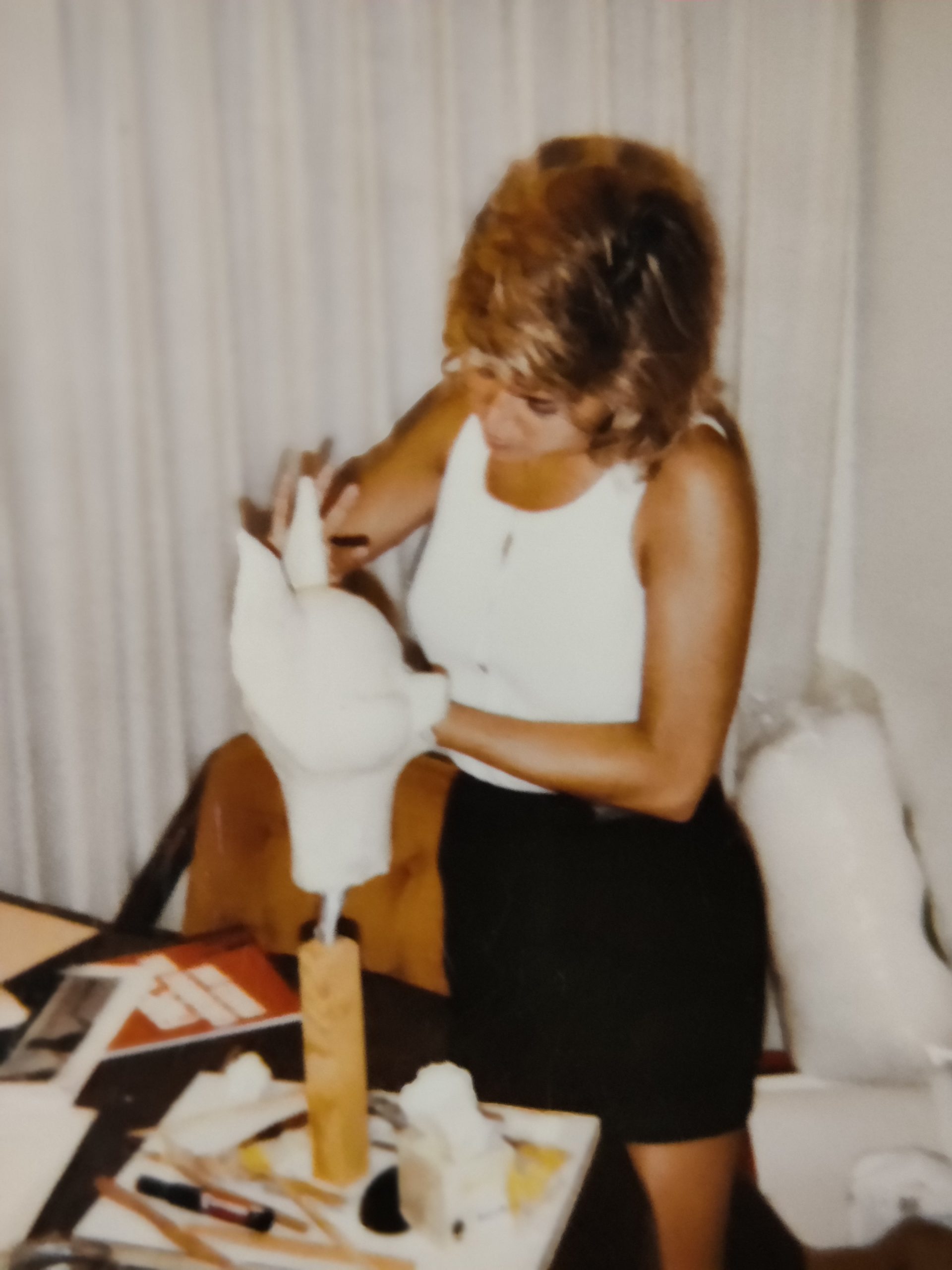 My Story – Magic Tricks & Effects by Lynetta Welch | Fabric Manipulation