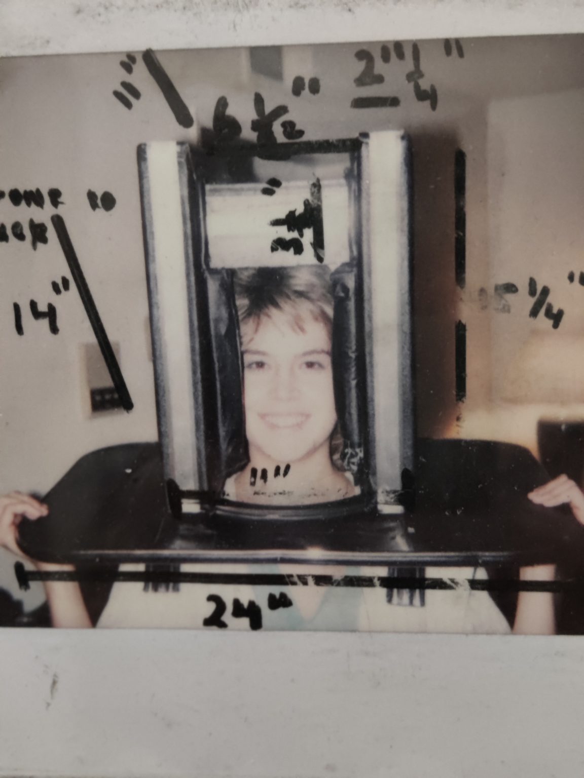 My Story – Magic Tricks & Effects by Lynetta Welch | Fabric Manipulation